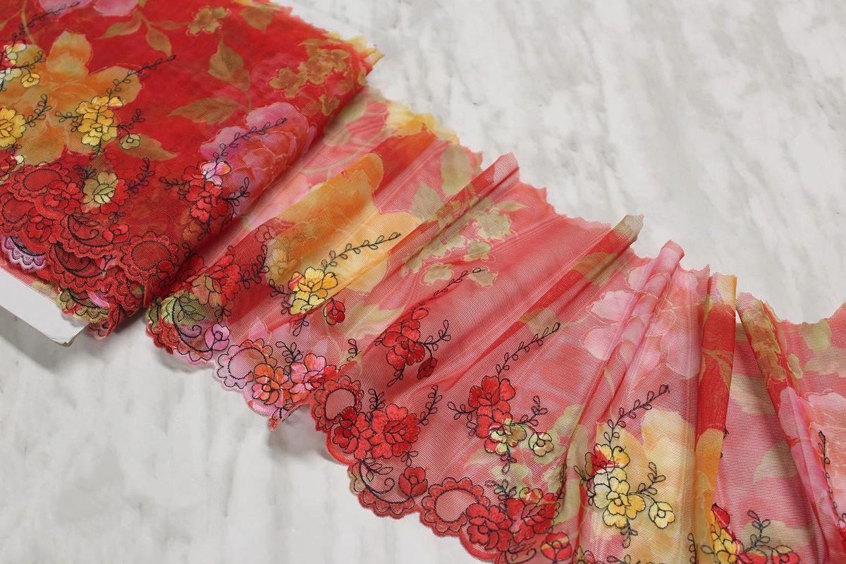 7" Red Autumn Blossom Embroidered Stretch Lace