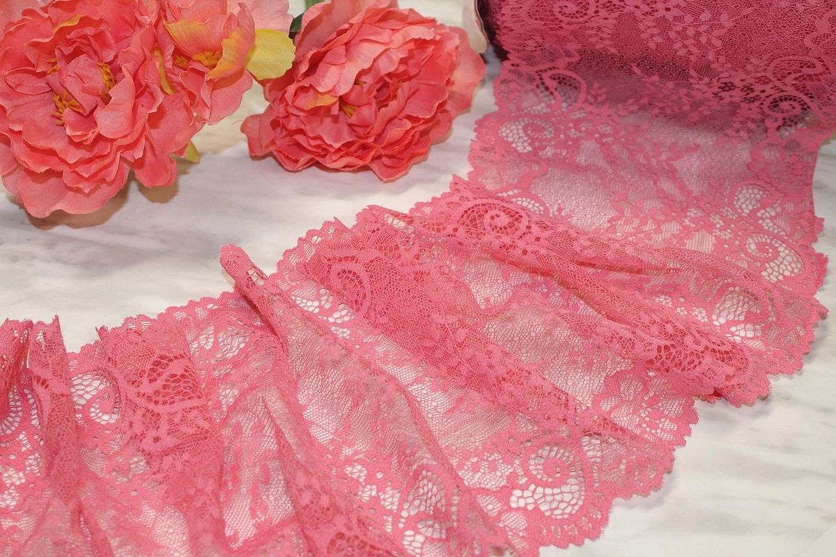 7" Stretch Rosé Floral Lace