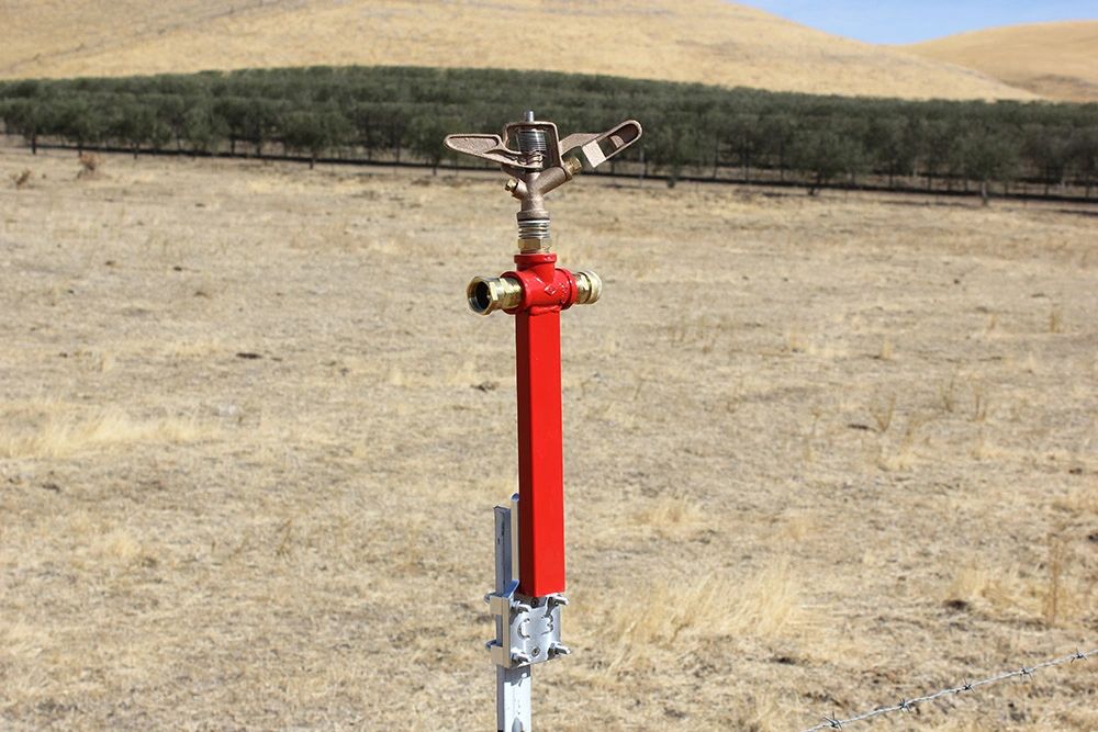 T-Post Mounted Hurricane 110 Sprinkler