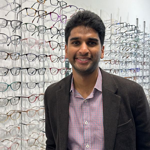 Optometrist, Exceptional Service - Optom On Collins - CBD, Victoria