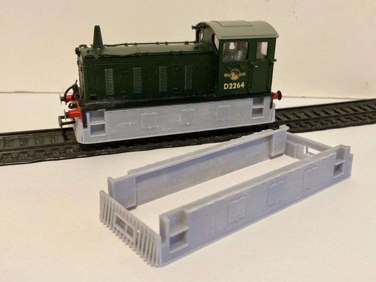 NIU2030 - BR Class 04 Cowcatcher & Skirt - OO Gauge
