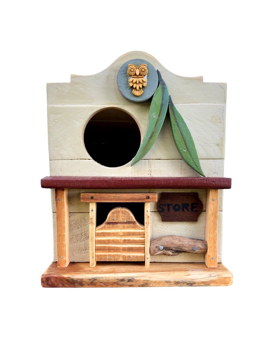 Bush Hut Possum Box/Birdhouse