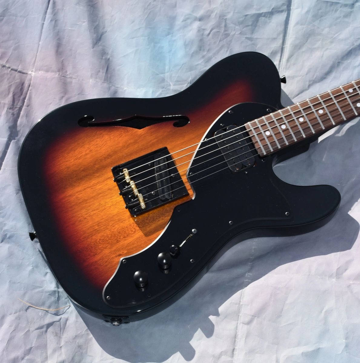 Pre-order: Thinline Telecaster HH 2025 3-Color Vintage Sunburst ...