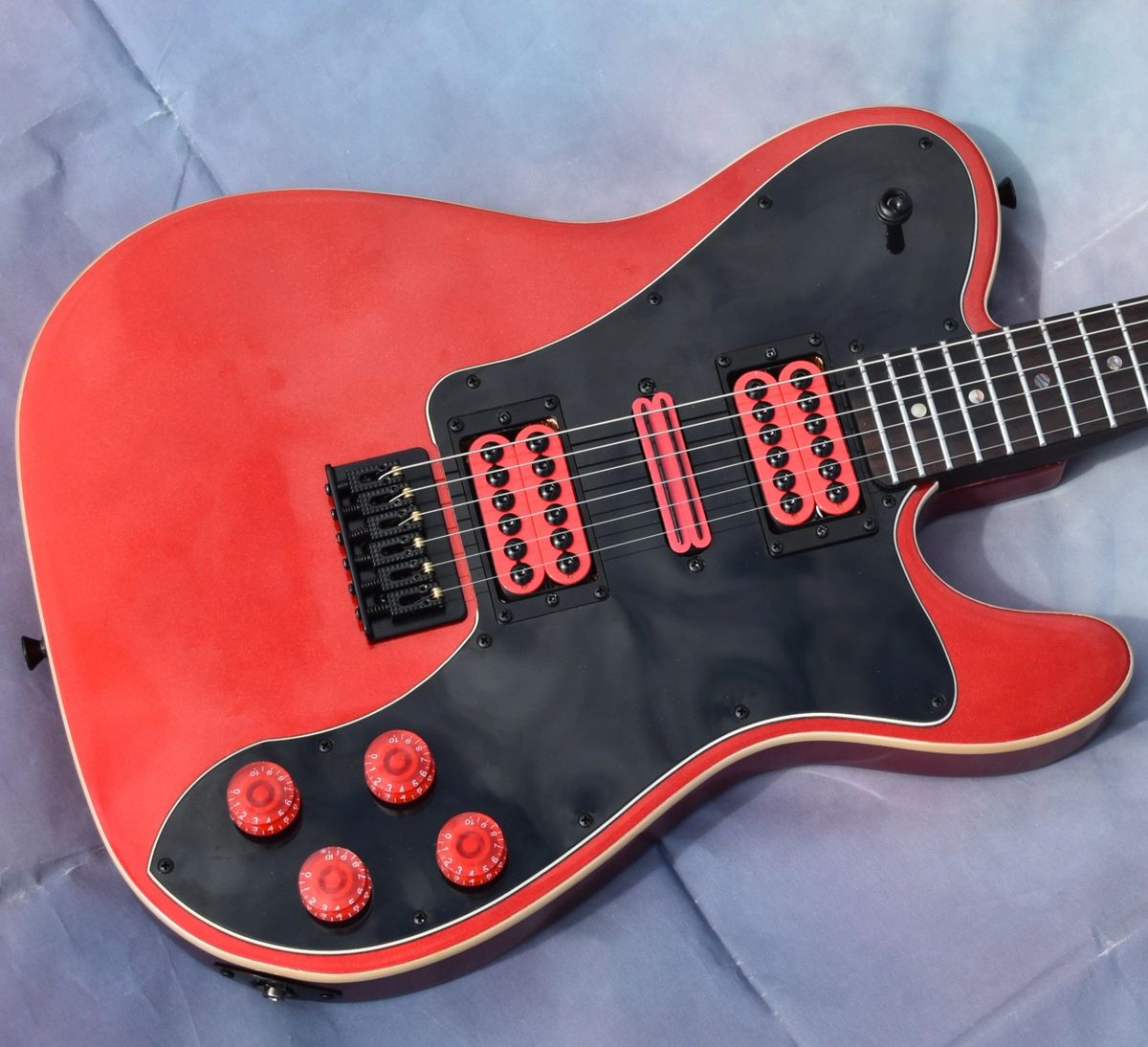 Custom Pre-order! 70s Custom HHH Telecaster 2024 Metallic Red & Black ...