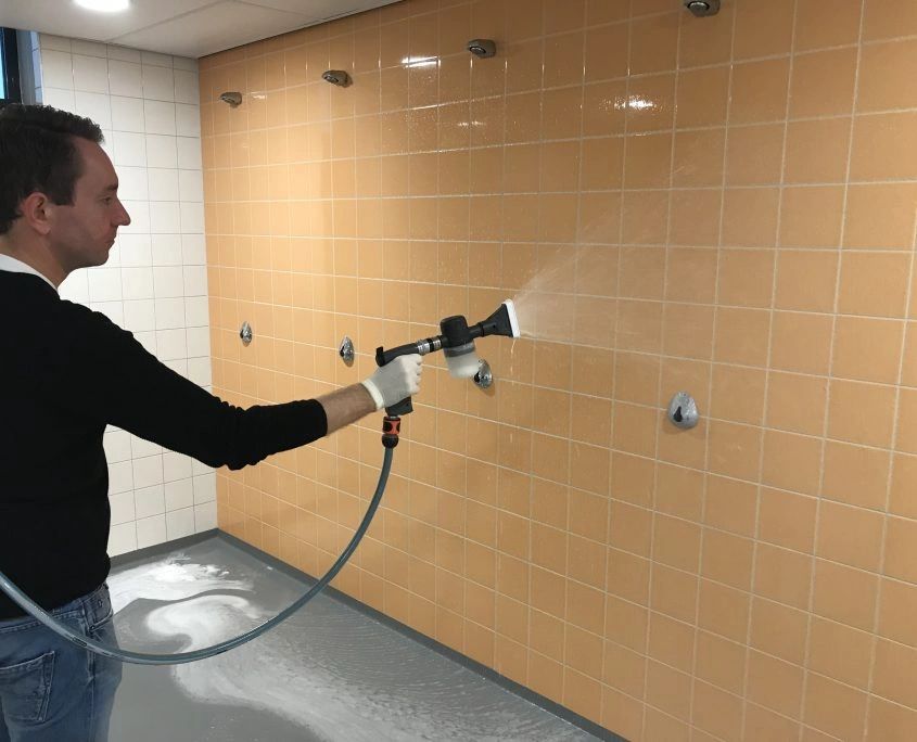 Sanitizing Commercial Kitchens, Hospitals & Public Washrooms