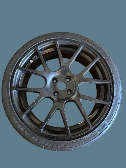 Neuspeed Lightweight RSE12 4x100 18 inch wheel set