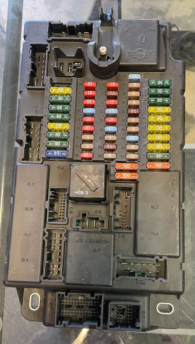 Mini Cooper JBE Fuse Block R56 61353451926