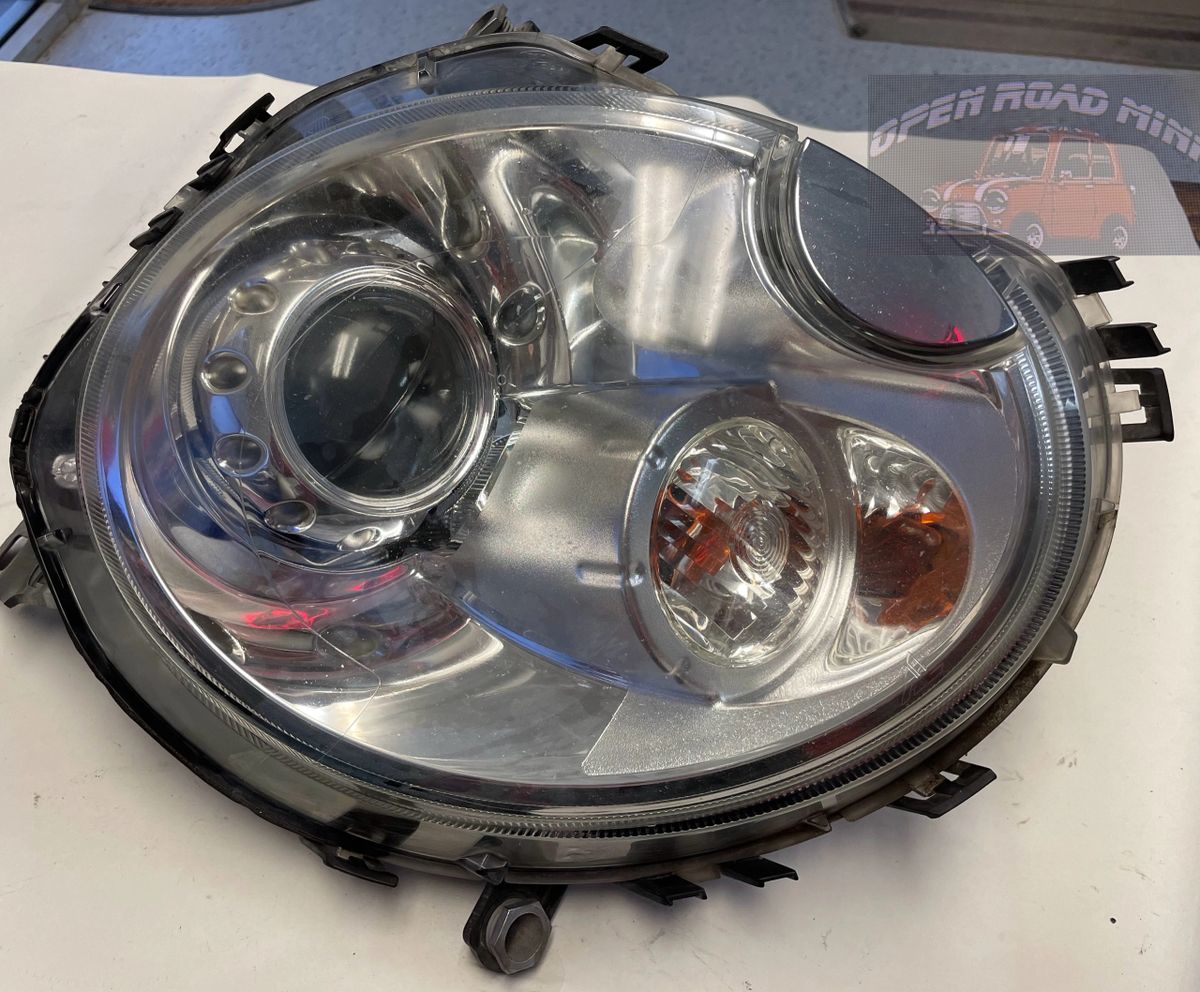 Mini Cooper Xenon Headlight Right Side R55 R56 R57 R58 R59 162705