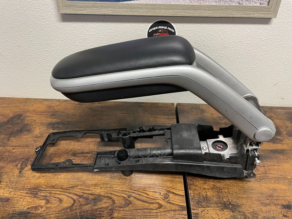 Mini Cooper Center Console Armrest R50 R52 R53
