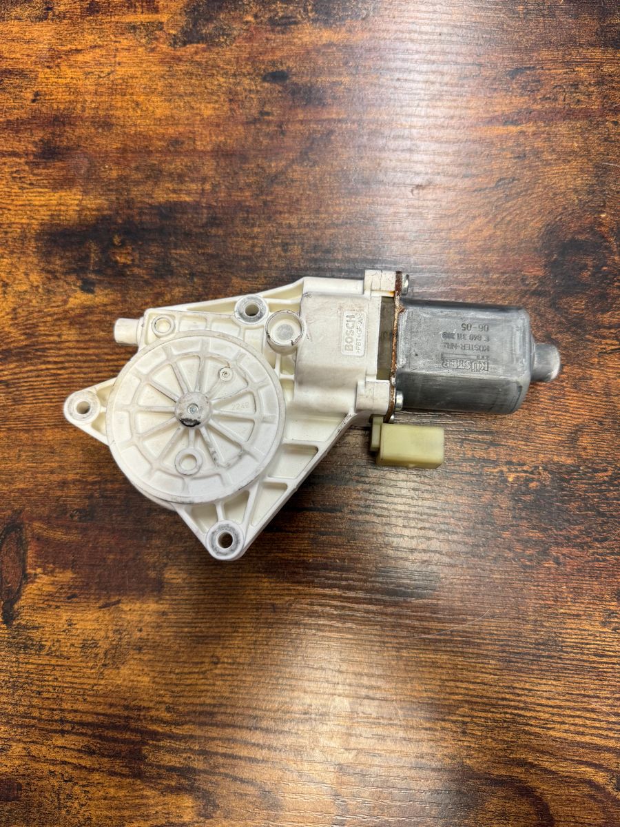 Mini Cooper Convertible Rear Right Power Window Motor R52 R57 67626934300