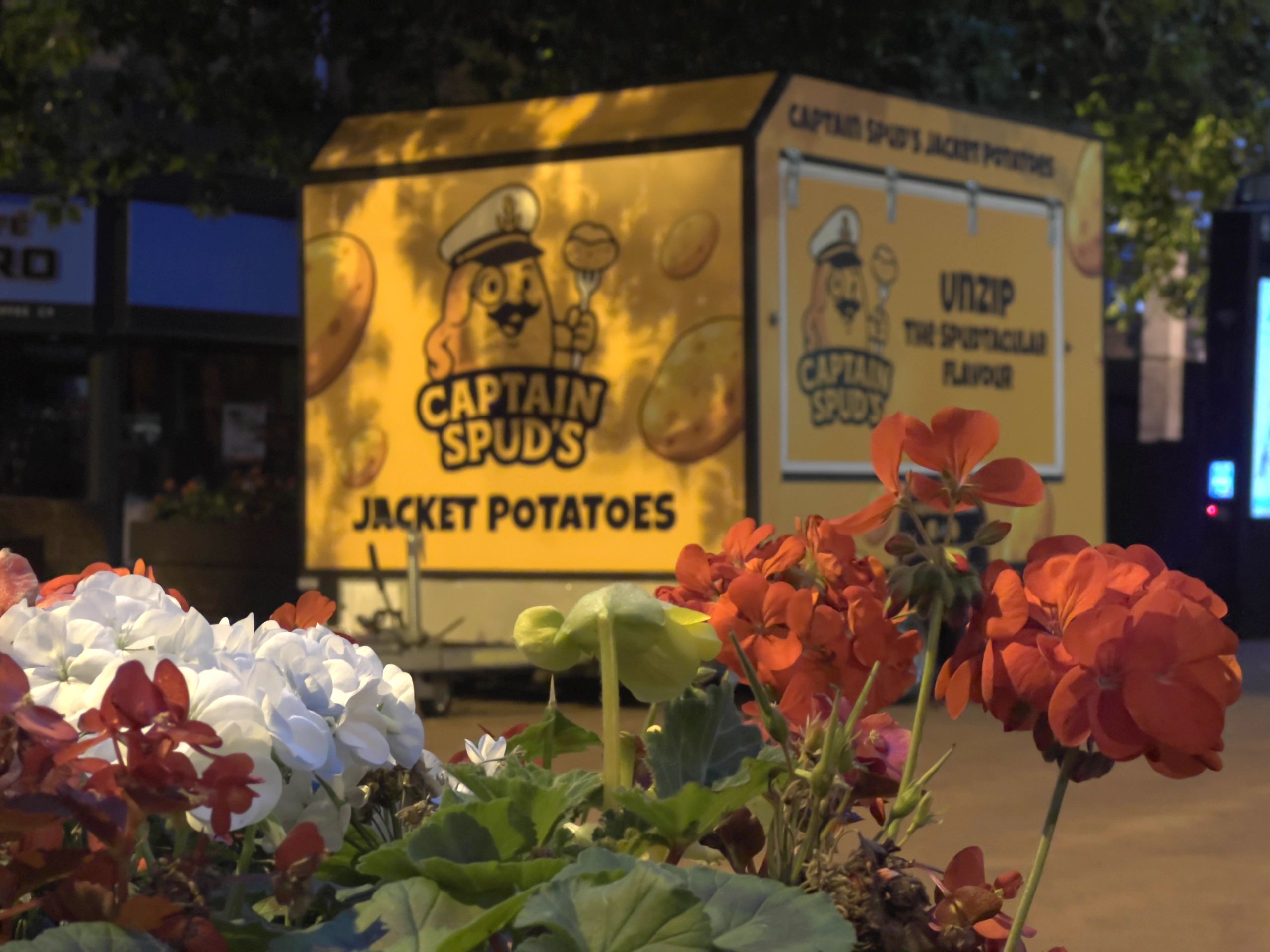 Delicious Jacket Potatoes - Captain Spuds