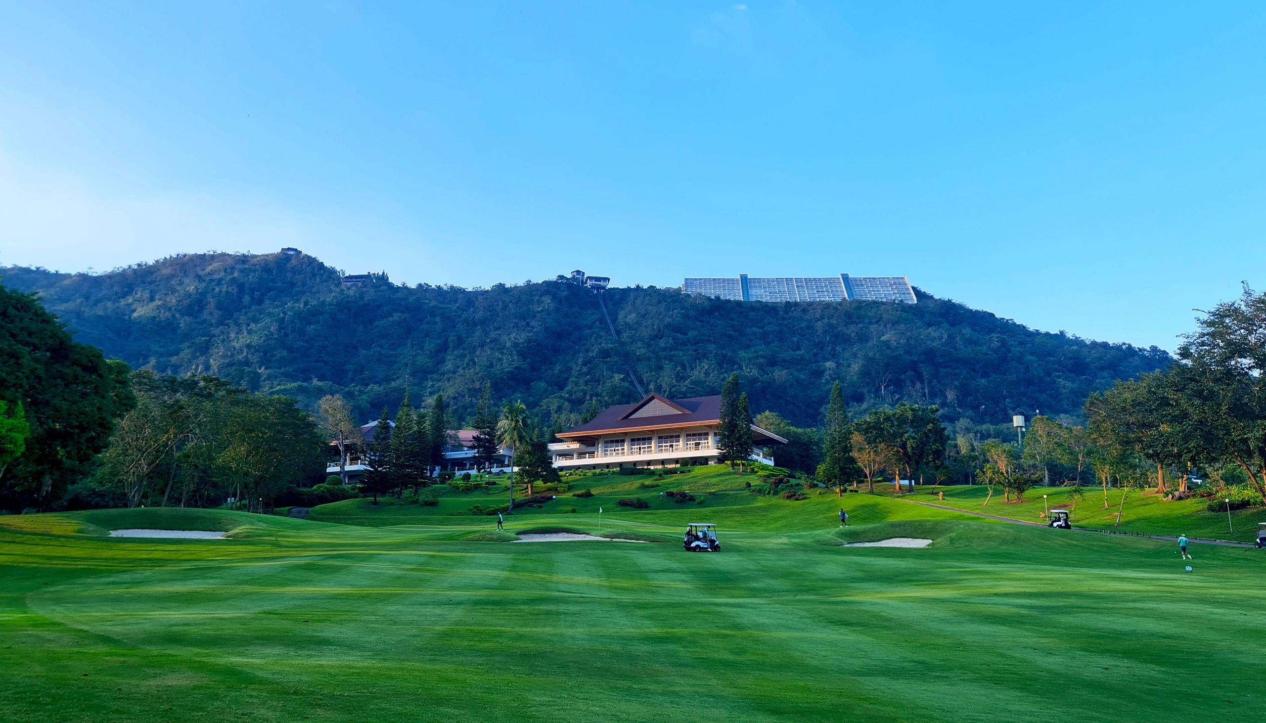 Golf Tagaytay - Mountain Golf, Riviera Golf, Tagaytay Golf