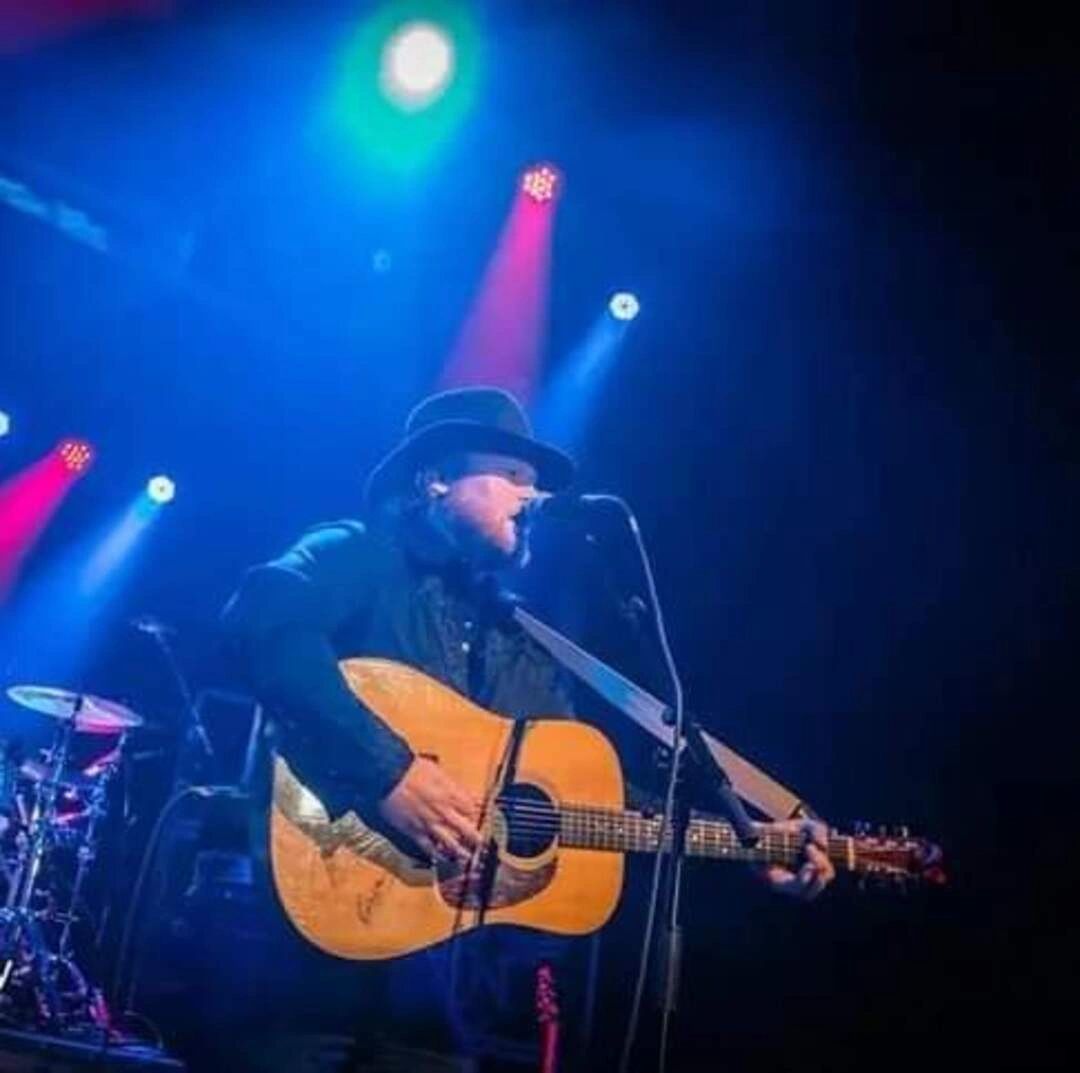 Country Artist Adam Wayne