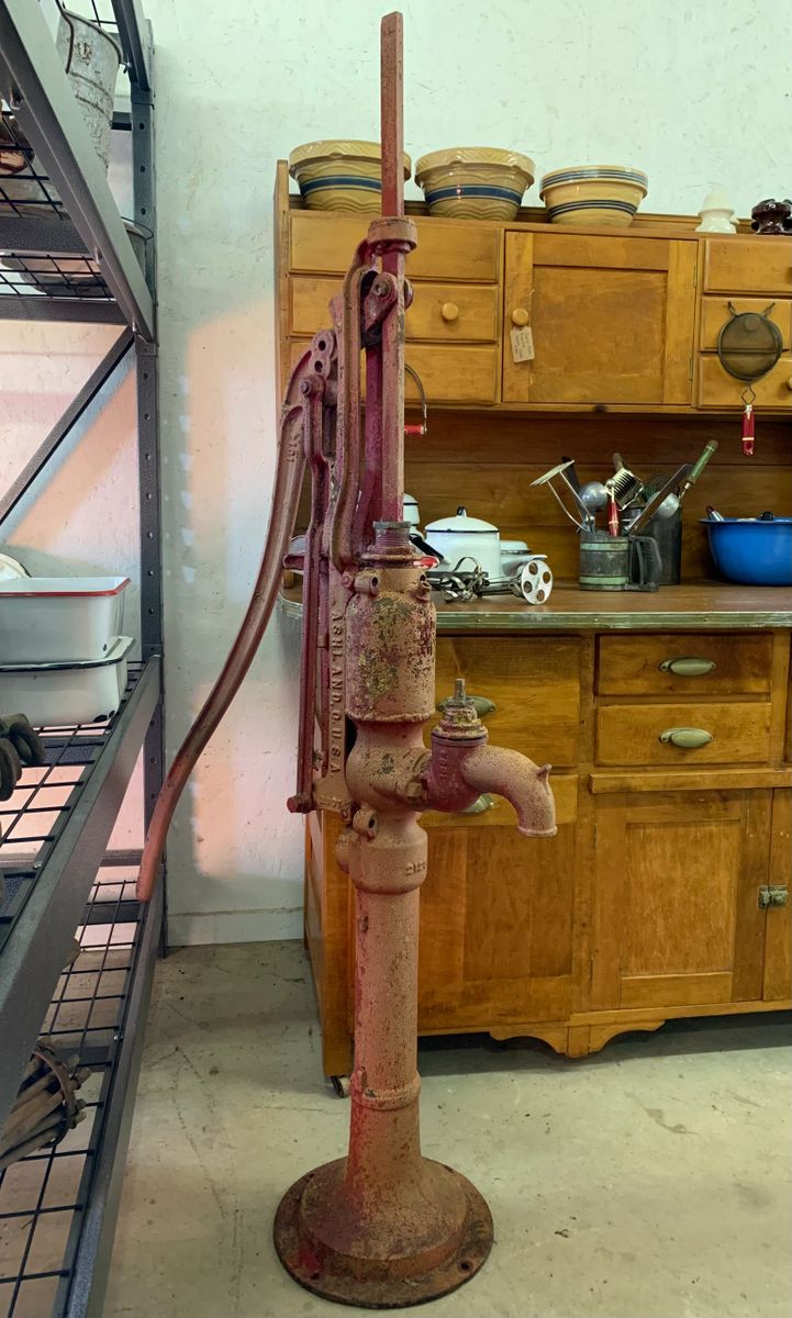Antique Cast Iron Hand Well Pump