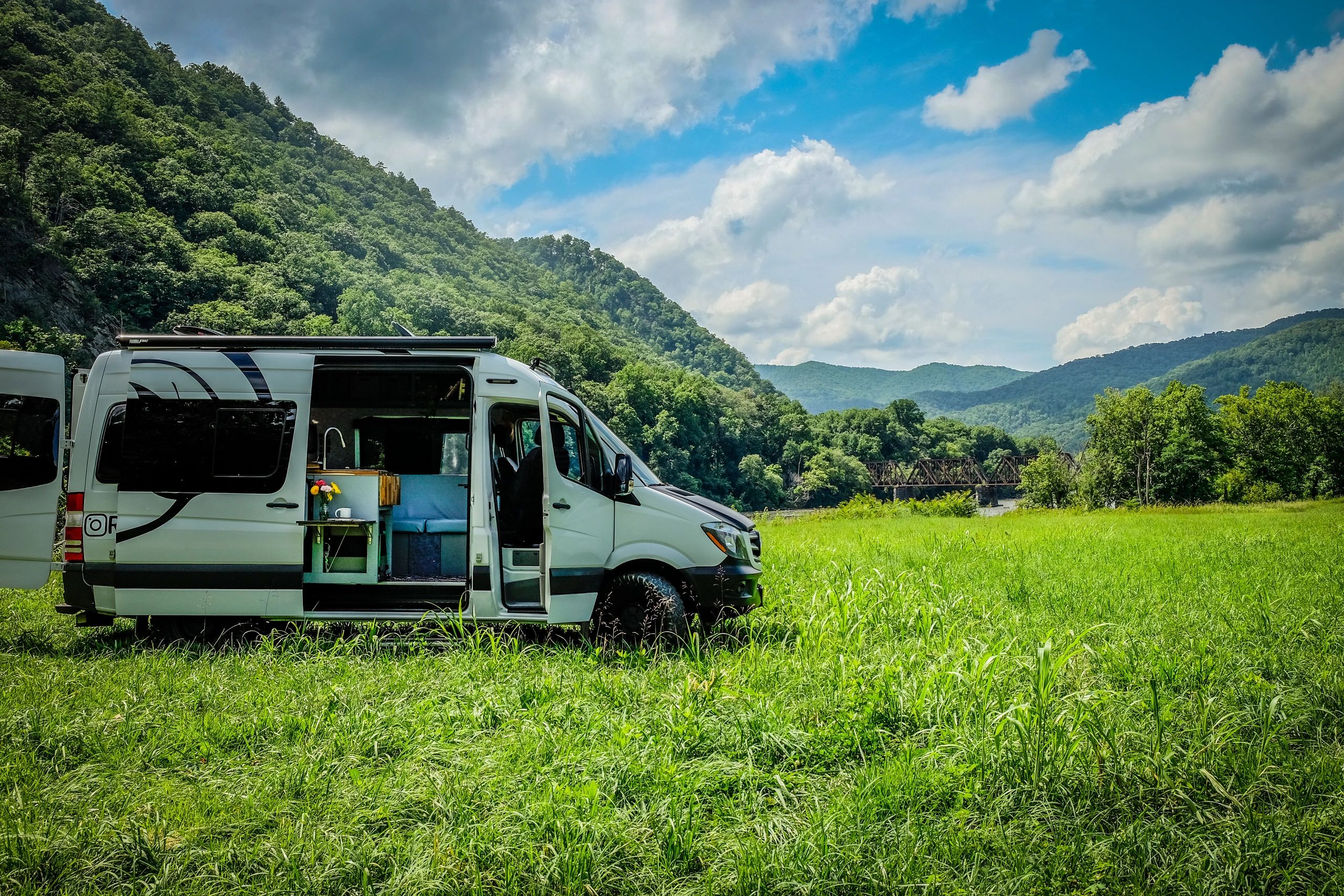 Raft Tiger Vans - Vanlife, Sustainable
