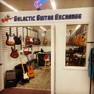 Quality Bass Guitars for Sale - Galactic Guitar Exchange