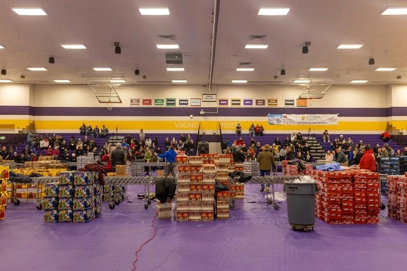 Christmas Program | Sam Sandos Christmas Basket Program