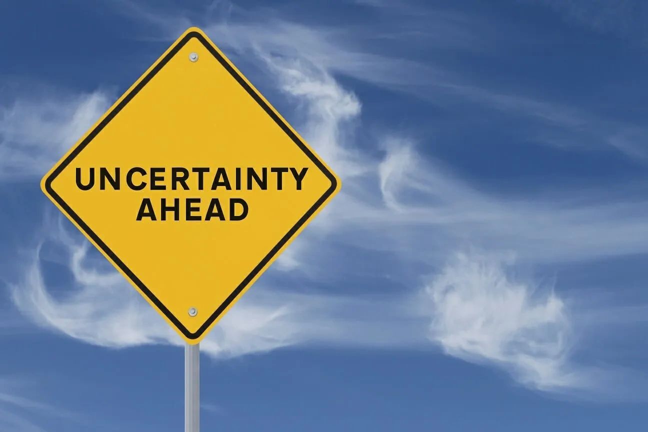 Navigating Uncertainty: Embracing Transient Competitive Advantage Navigating Uncertainty: Embracing Transient Competitive Advantage