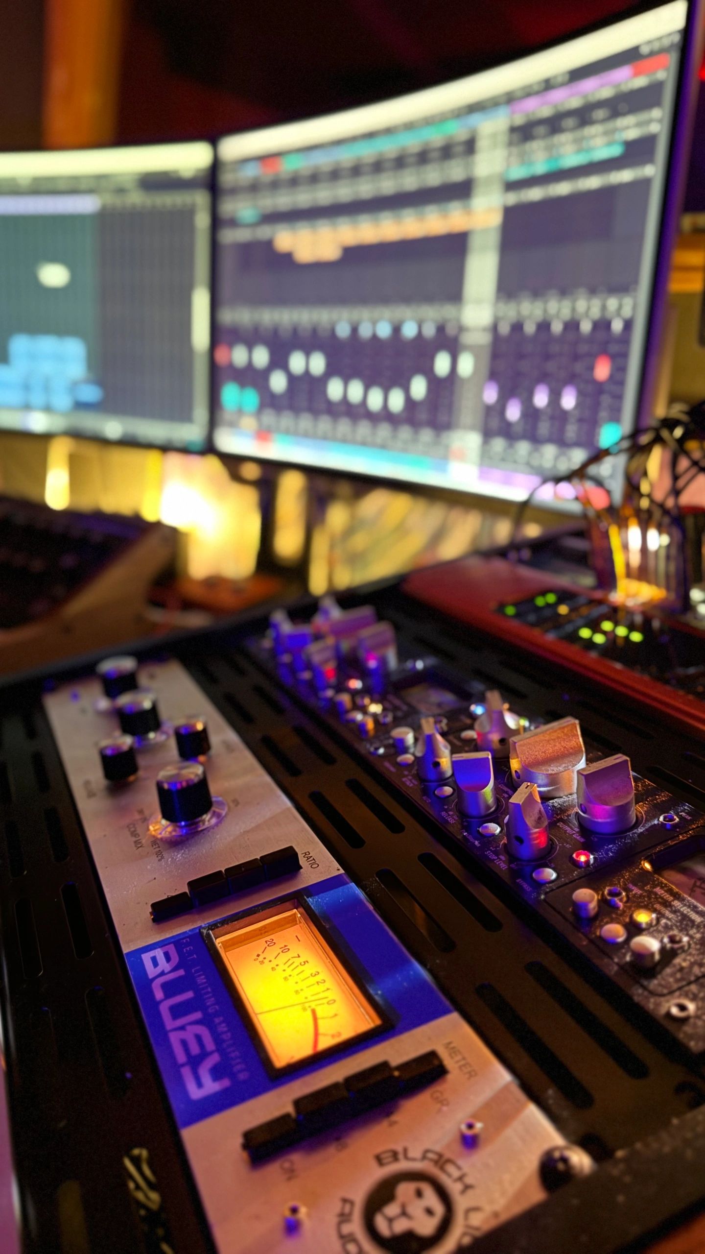 2Hr Session, engineer included.