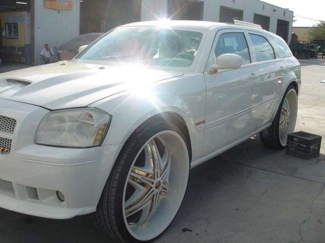 Diamond Body Shop Custom Painting - Home