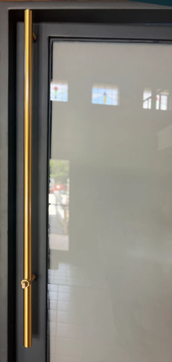 LOCKING LADDER PULL 60"