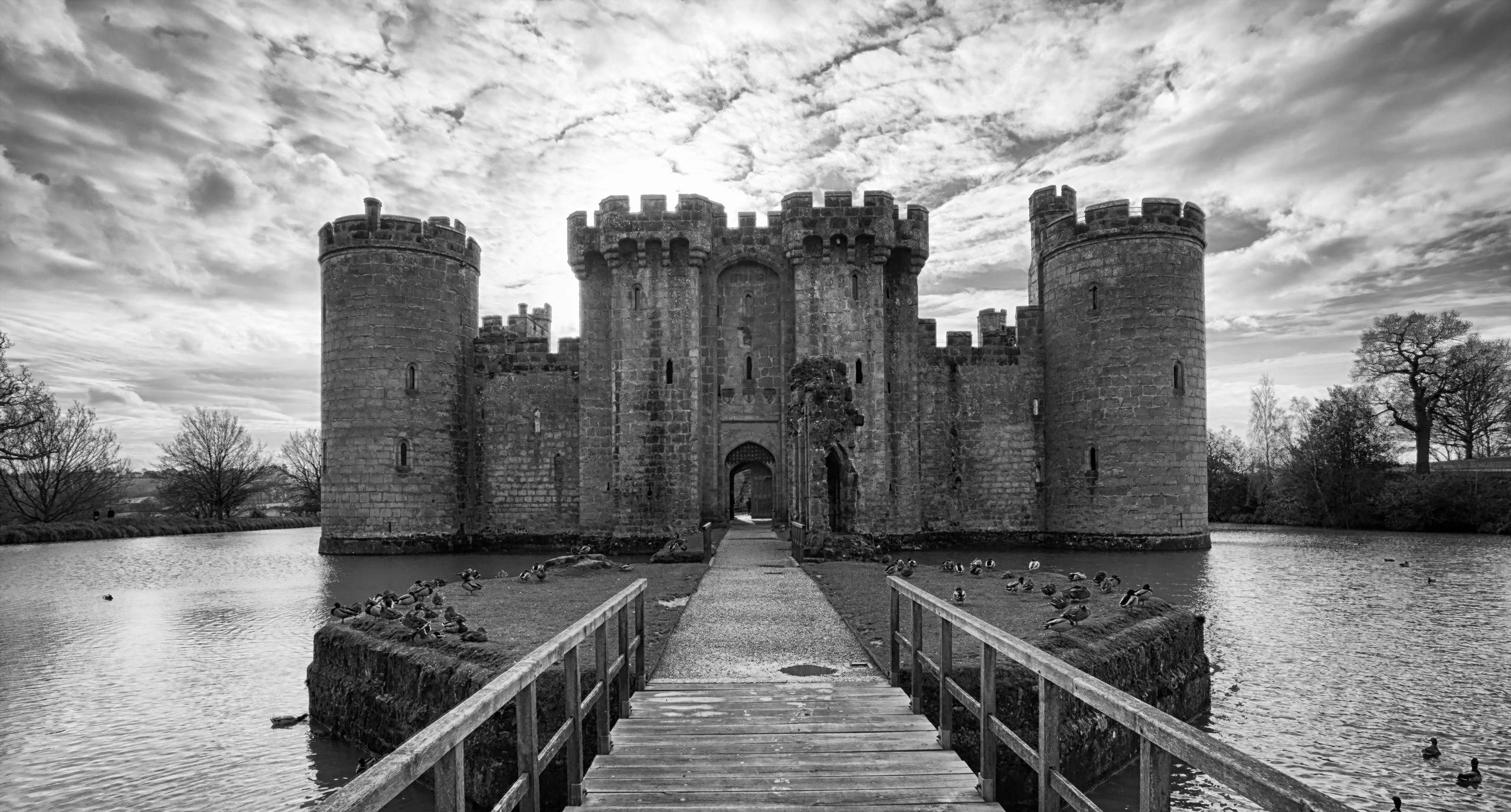 Castle Signs and Graphics Inc - Custom Signs - Inglewood, California