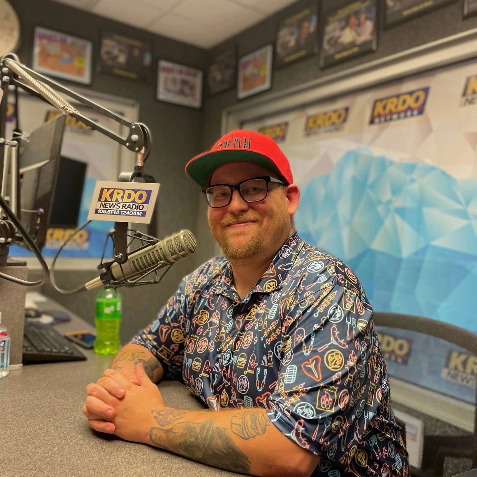 Showcase SB - Past Radio Shows, Radio