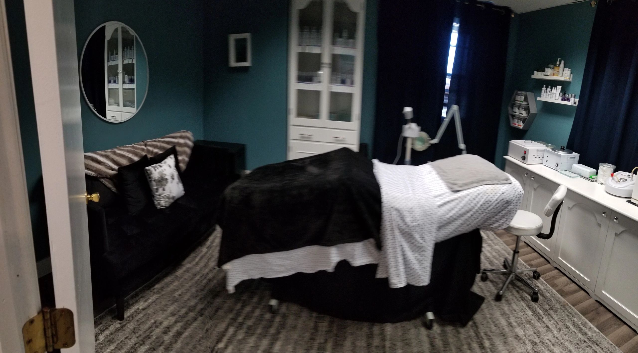 HD Facial & Waxing Studio - Facials Waxing, Skin Care, Dermaplaning