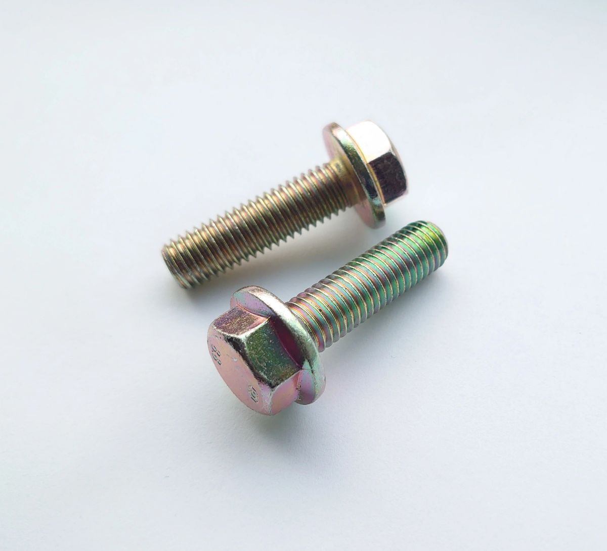 Roll-over bar back stay bolts (Lotus)