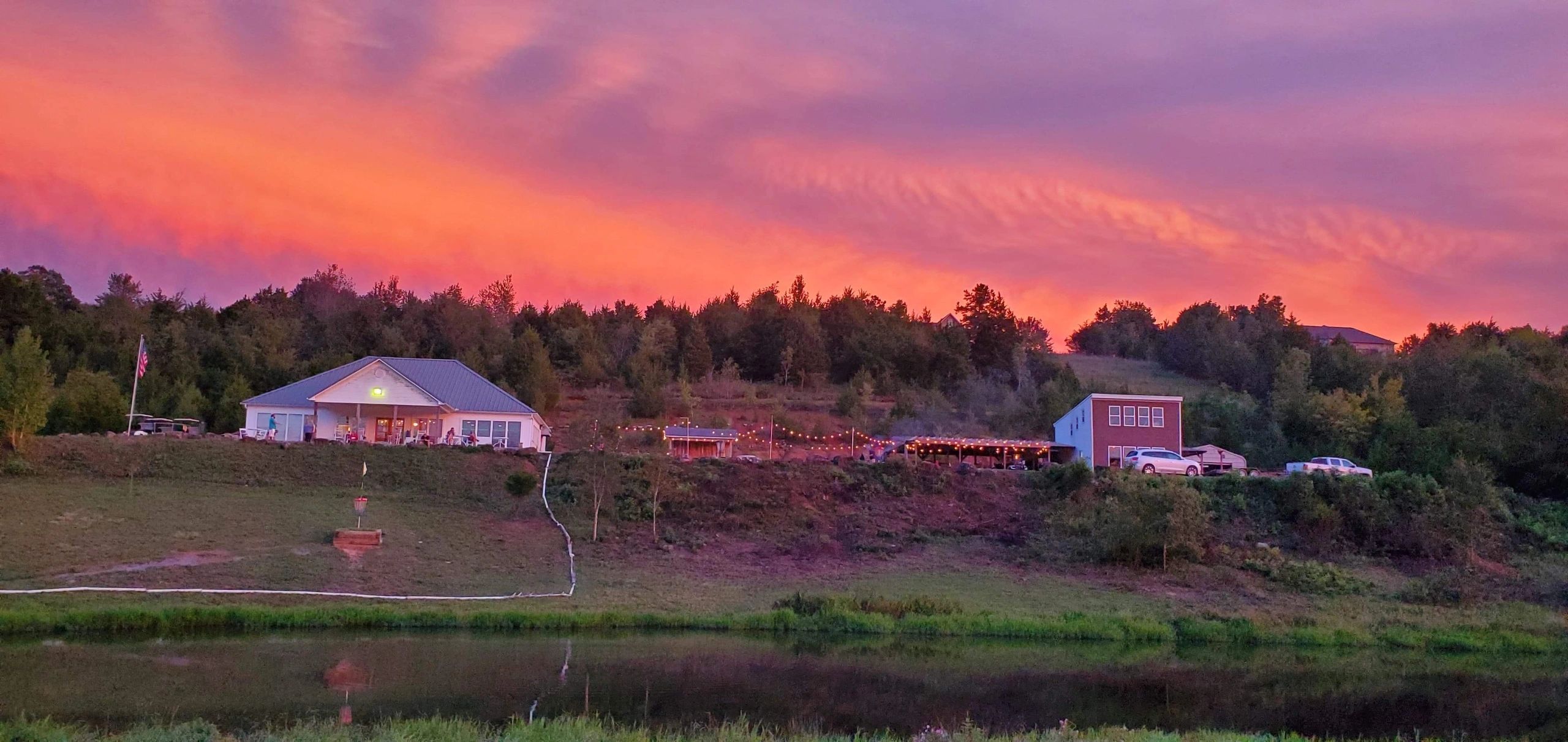 The Cottage at Persimmon Ridge: Where Disc Golf Meets Relaxation