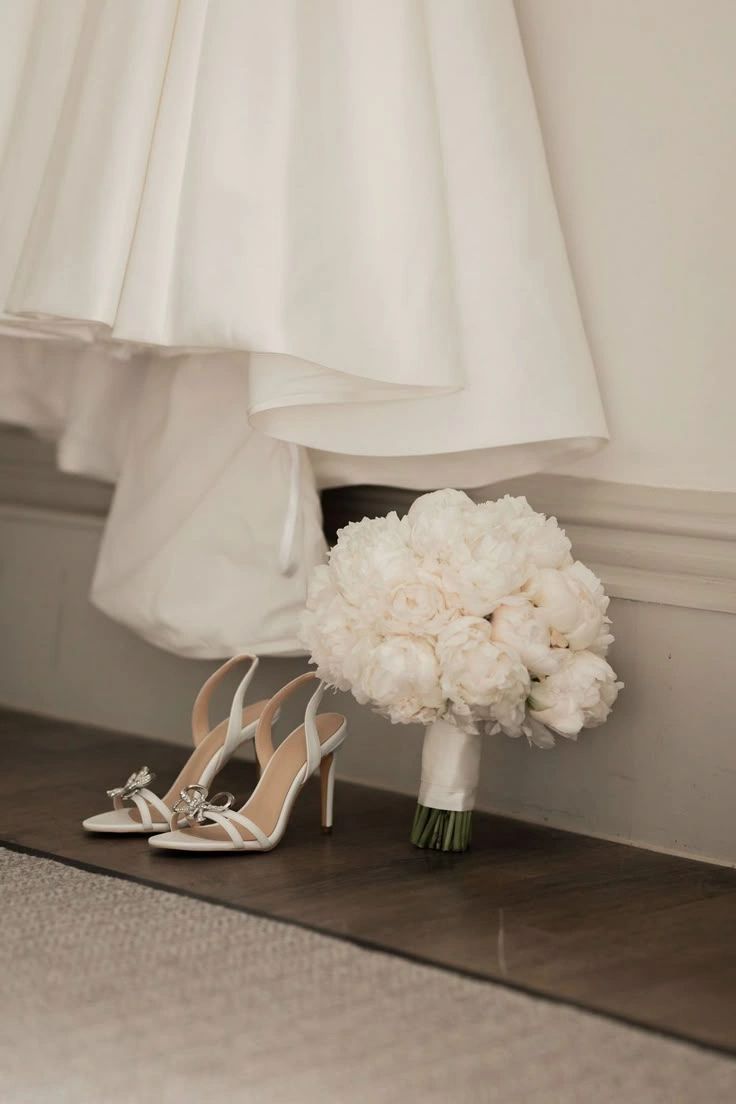 Bridal Beauty Prep: The Ultimate Timeline for a Flawless Look