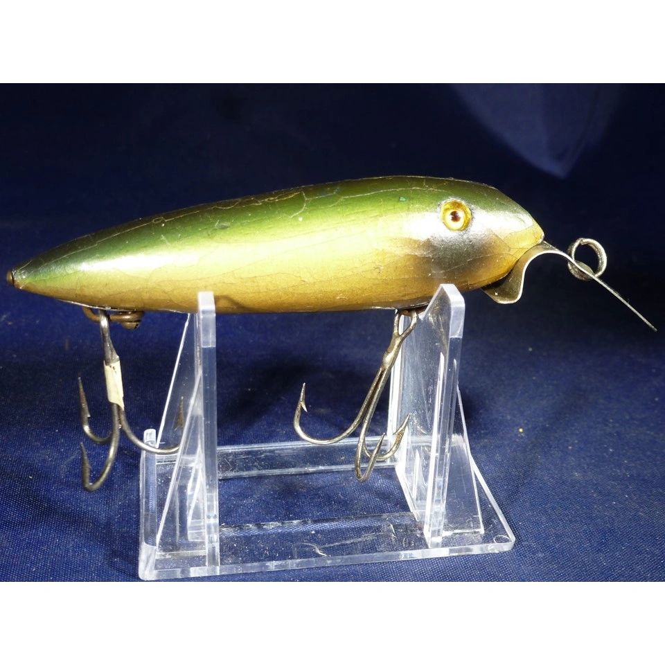 Tough-to-Find Bite 'Em Lipped Wiggler in Green and Gold