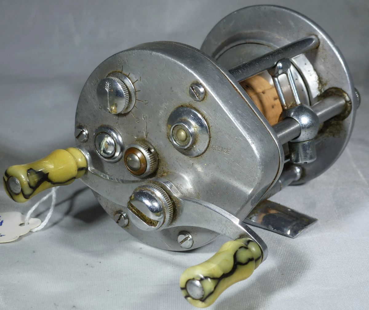 Pflueger Supreme, 1932 to 1934 Version