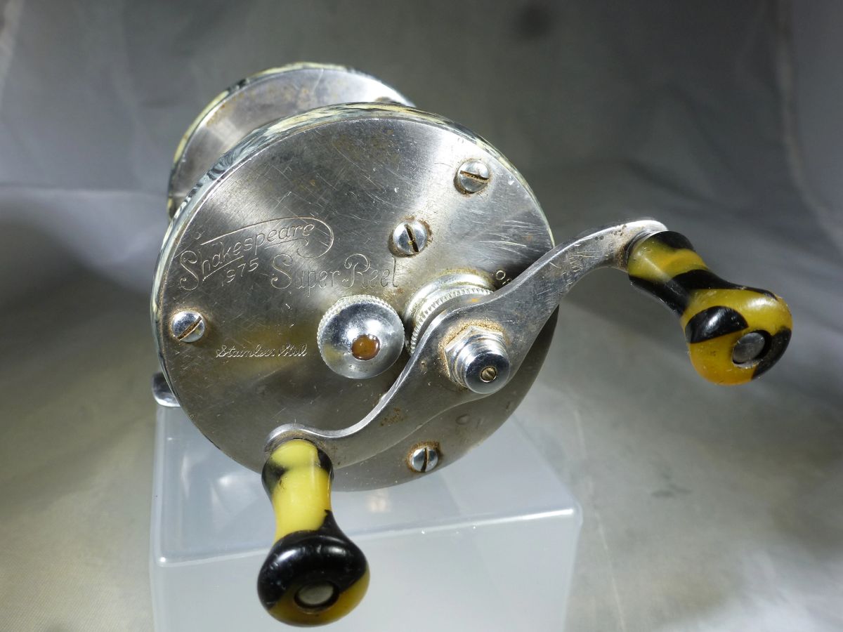 Shakespeare Super Reel 1975, Model HC