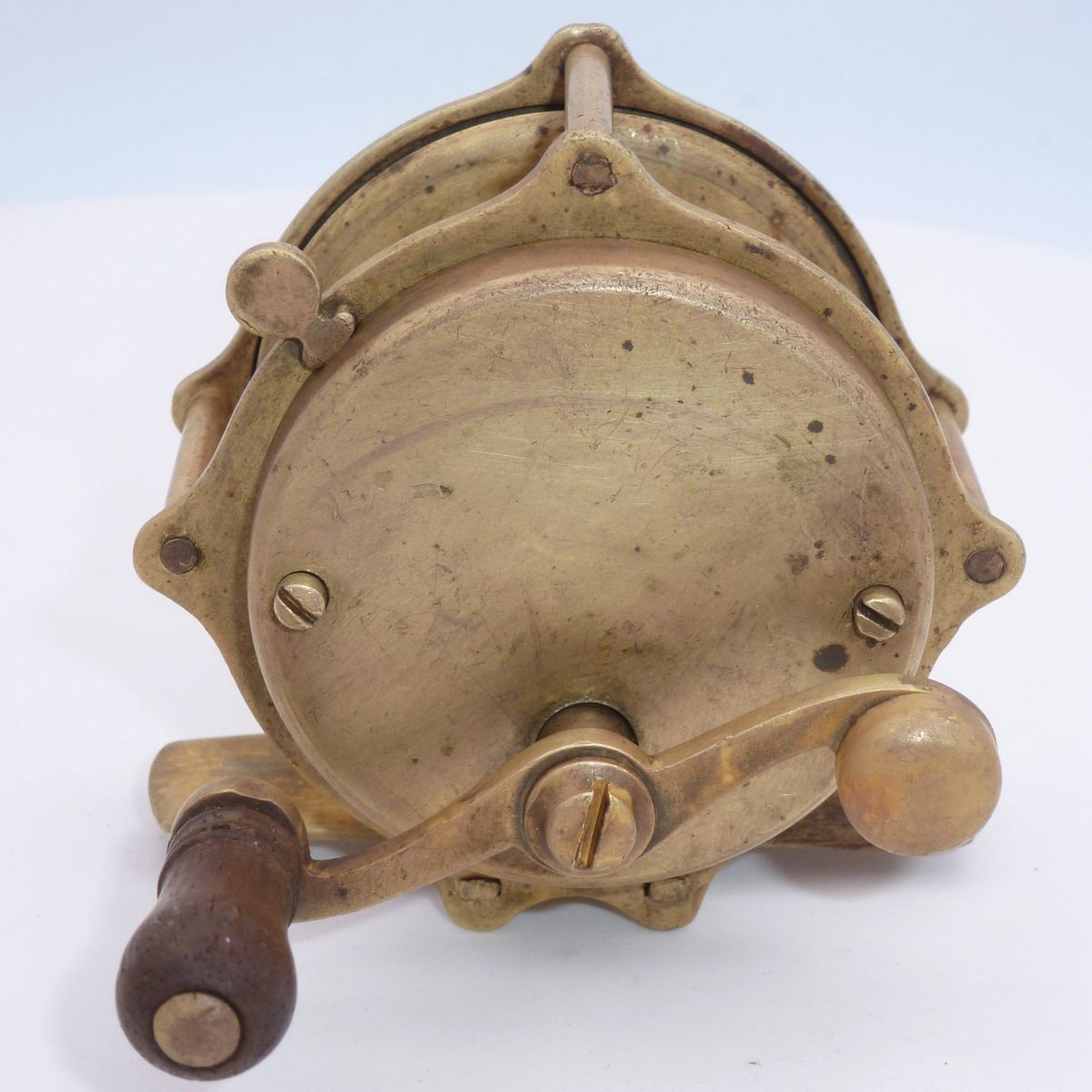 Brass, Narrow Spool, Raised Pillar, 100-Yard Multiplying Reel