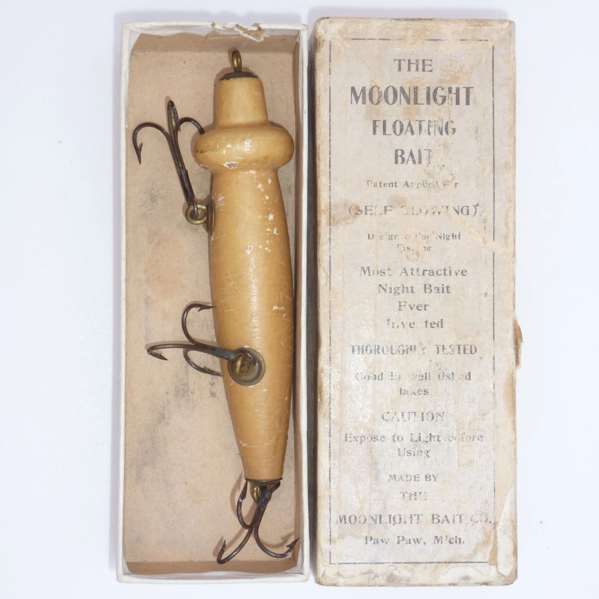 Intro Moonlight Floating Bait No. 1 in Intro Box