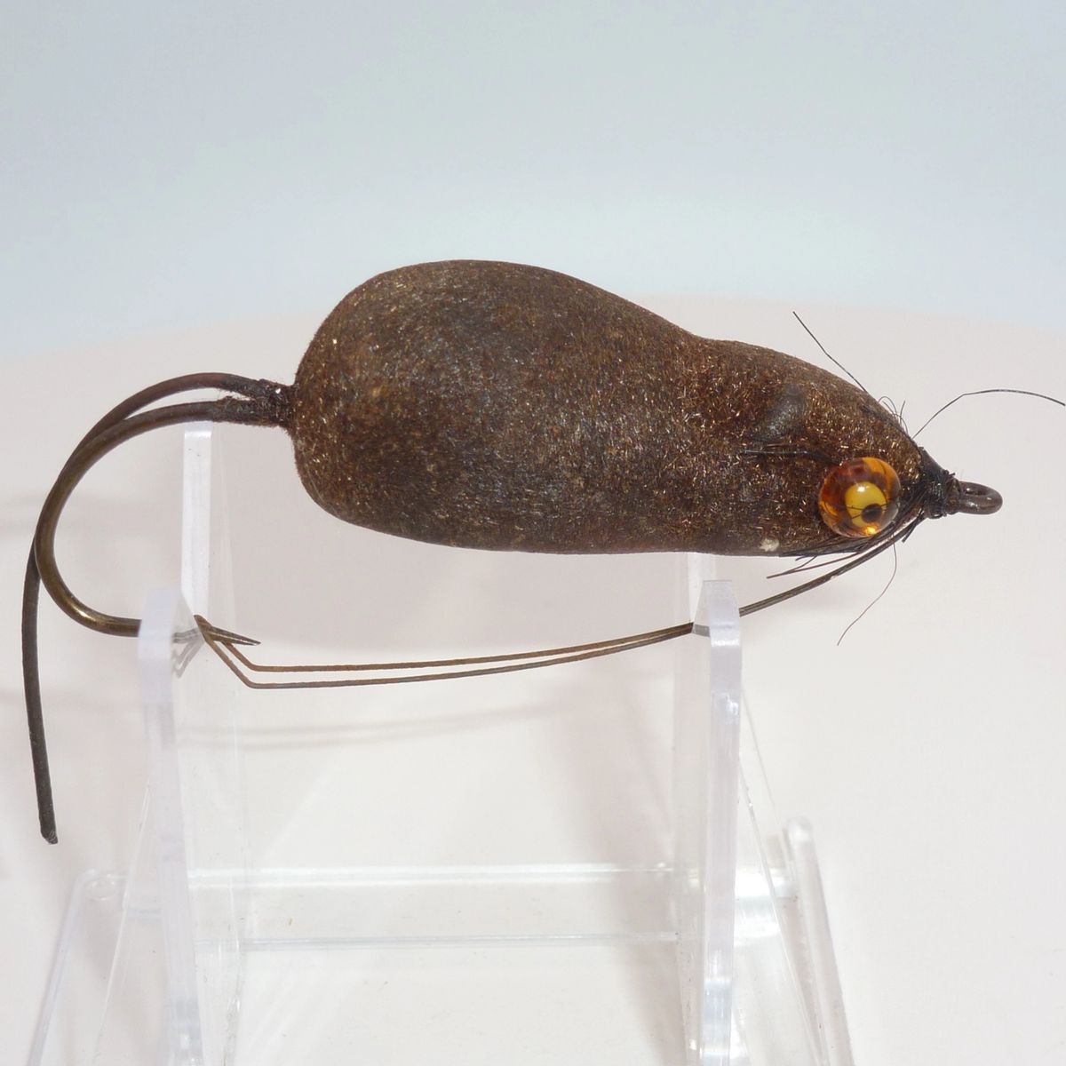 Weber Spinning Mouse with Big Glass Eyes
