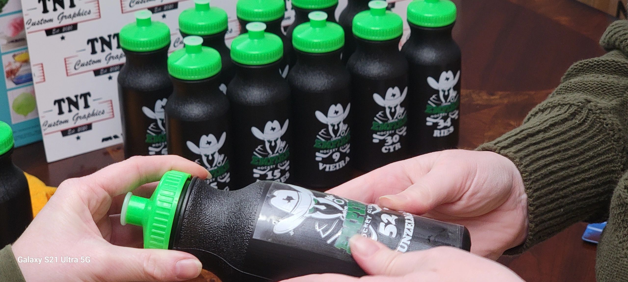 Stickers, Canvas, Banners - TNT Custom Graphics