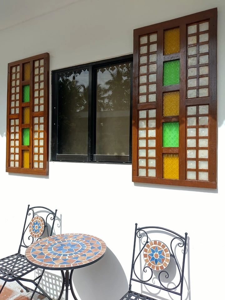 2x4 Capiz-Glass Window Panel