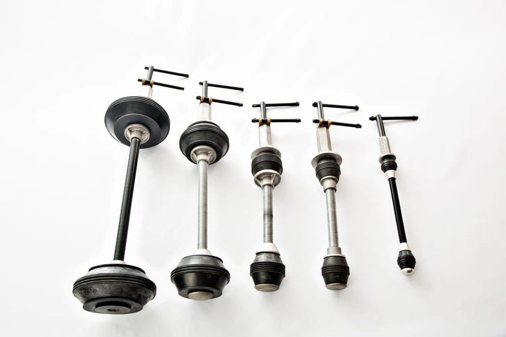 Double Ball Flexible Test Plugs