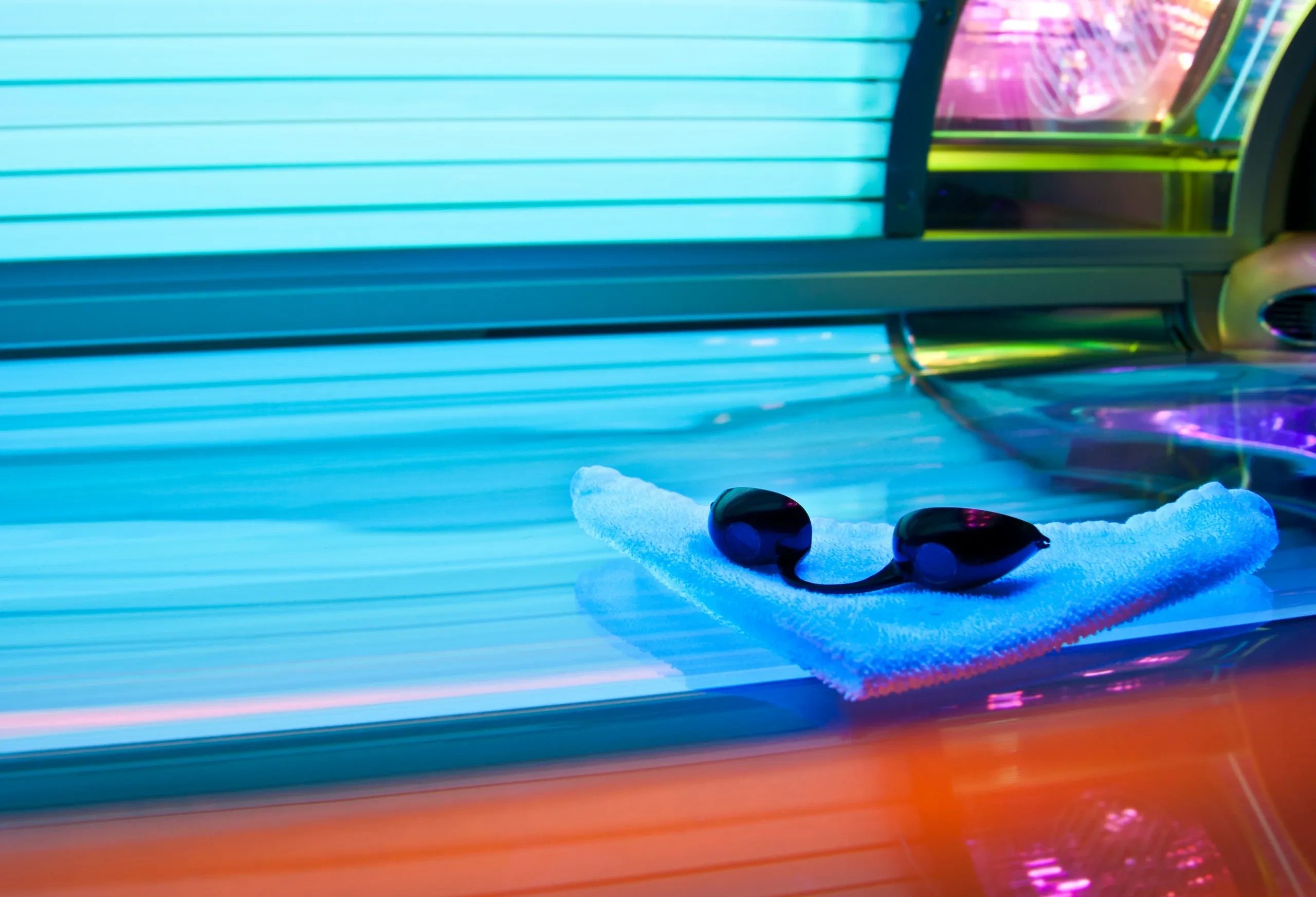 Glow: Understanding UV Tanning & Its Benefits
