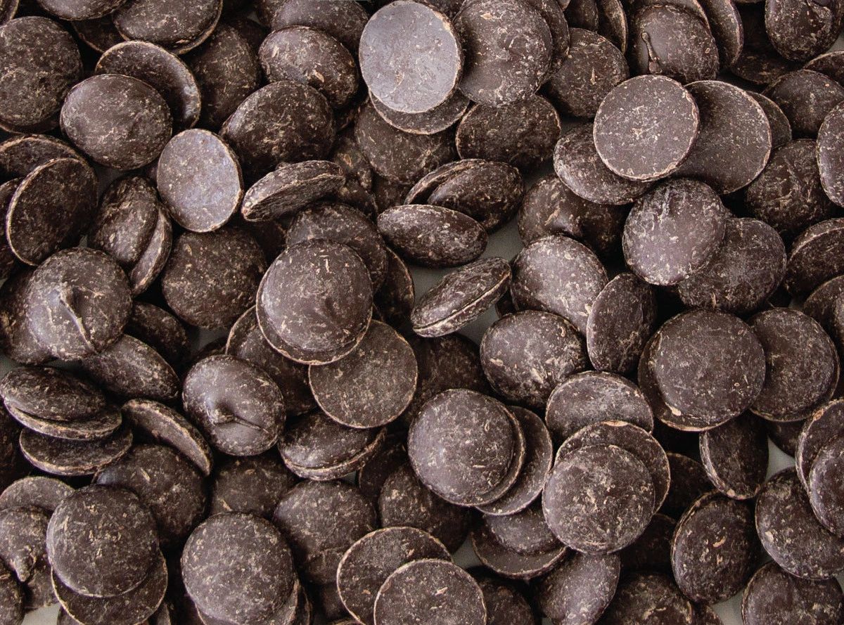 Guittard French Vanilla Chocolate Wafers, 50 lbs case