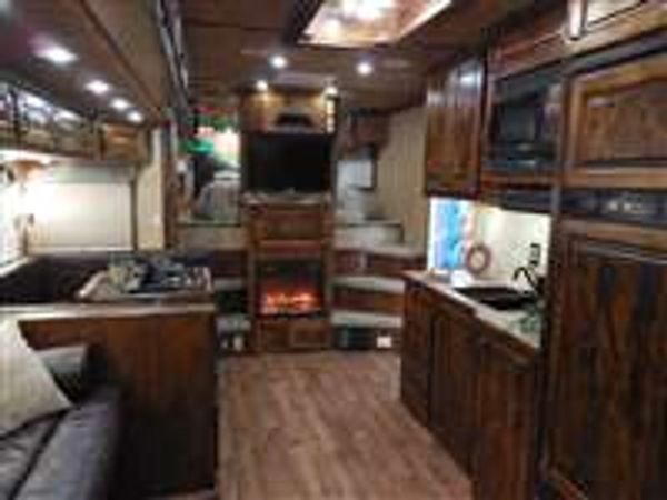 Trailers WLQ | Duba's Trailers Customizing and Sales