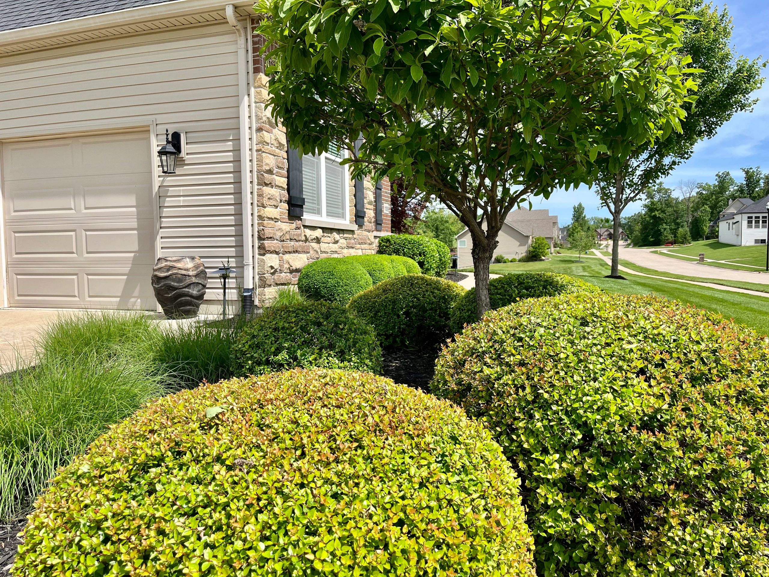 Refresh Outdoor Services - Lawn Service - Wentzville, Missouri