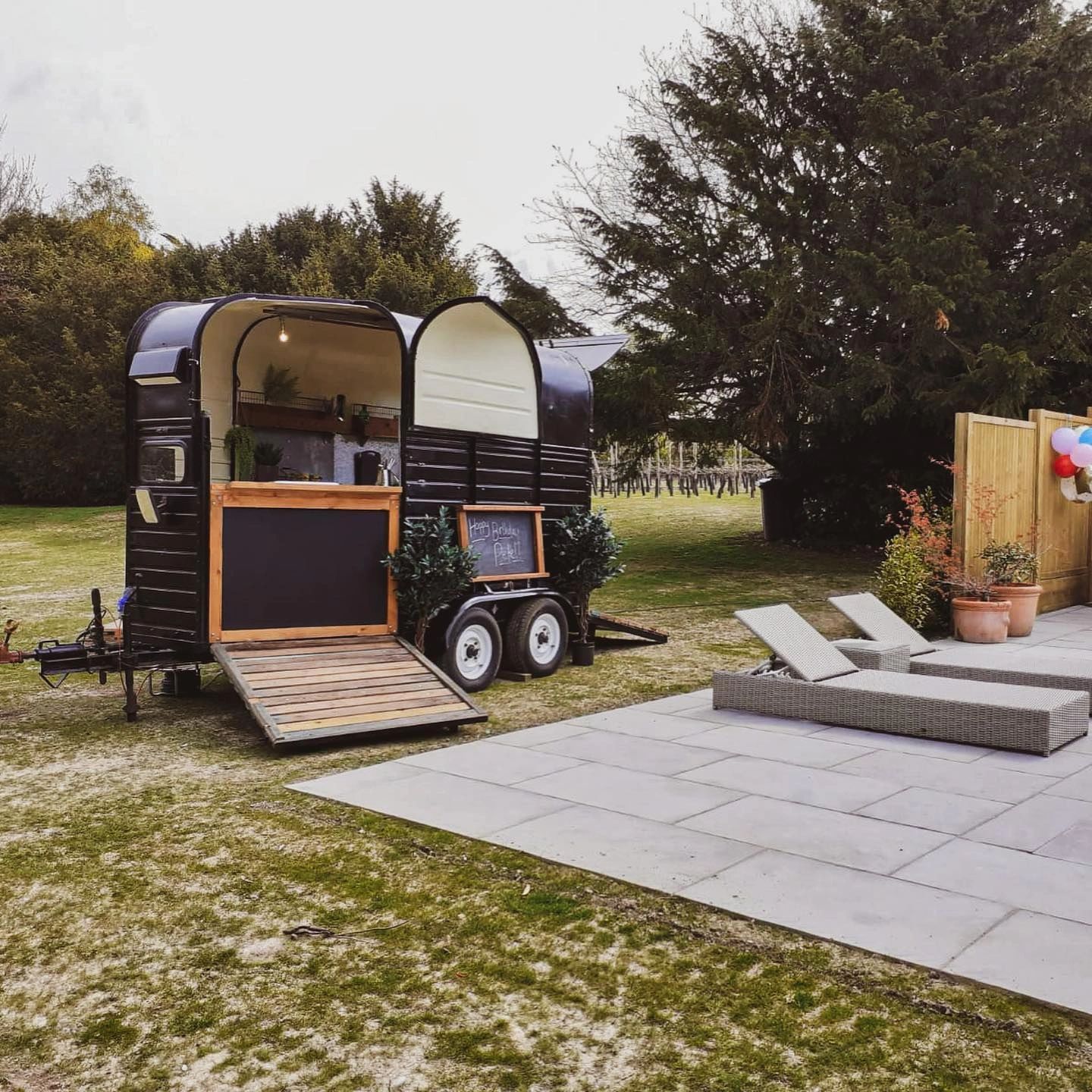The Boxed Inn - Mobile Bar