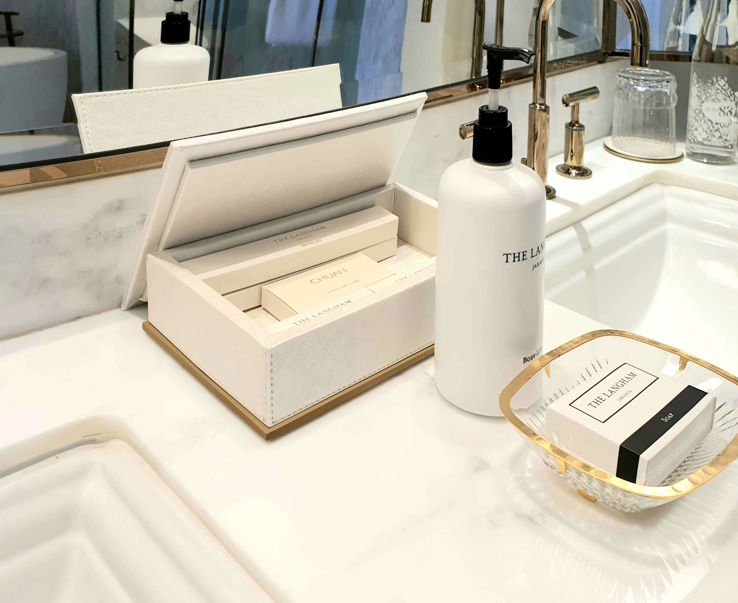 VERSAGUNA - Hotel Accessories, Custom Furniture, Hotel Furniture