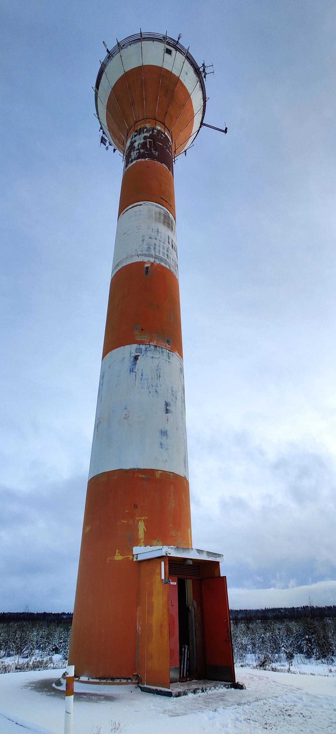 Precise Monitoring at Helsinki-Vantaa Radar Tower