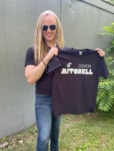 The Official Website of Damon Mitchell