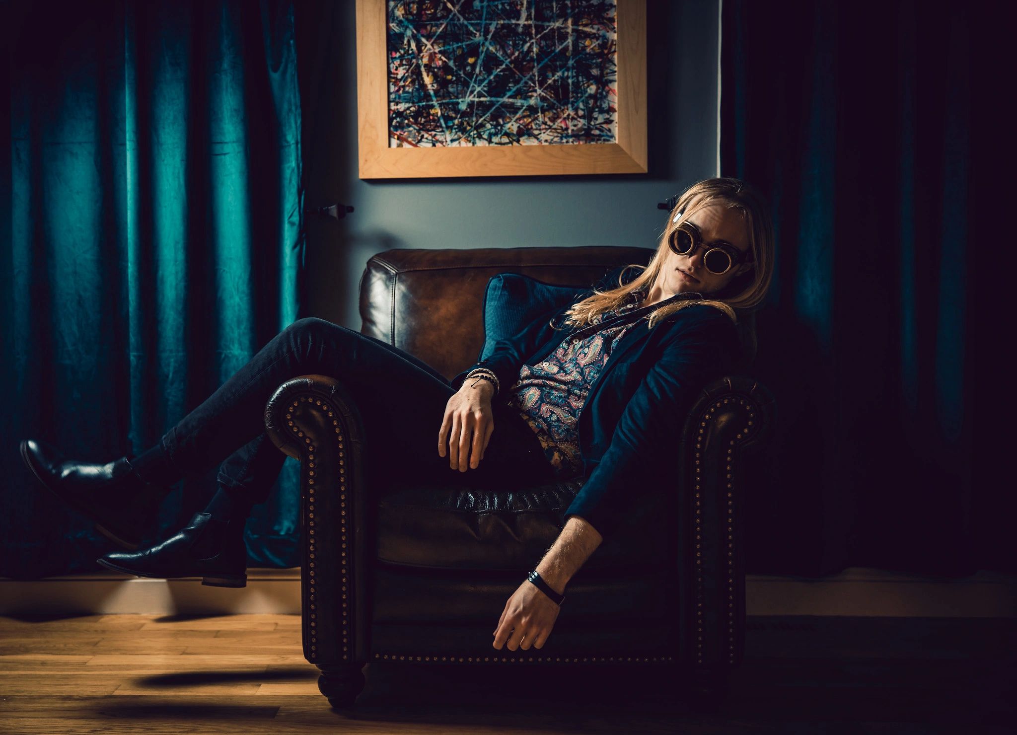 The Official Website of Damon Mitchell