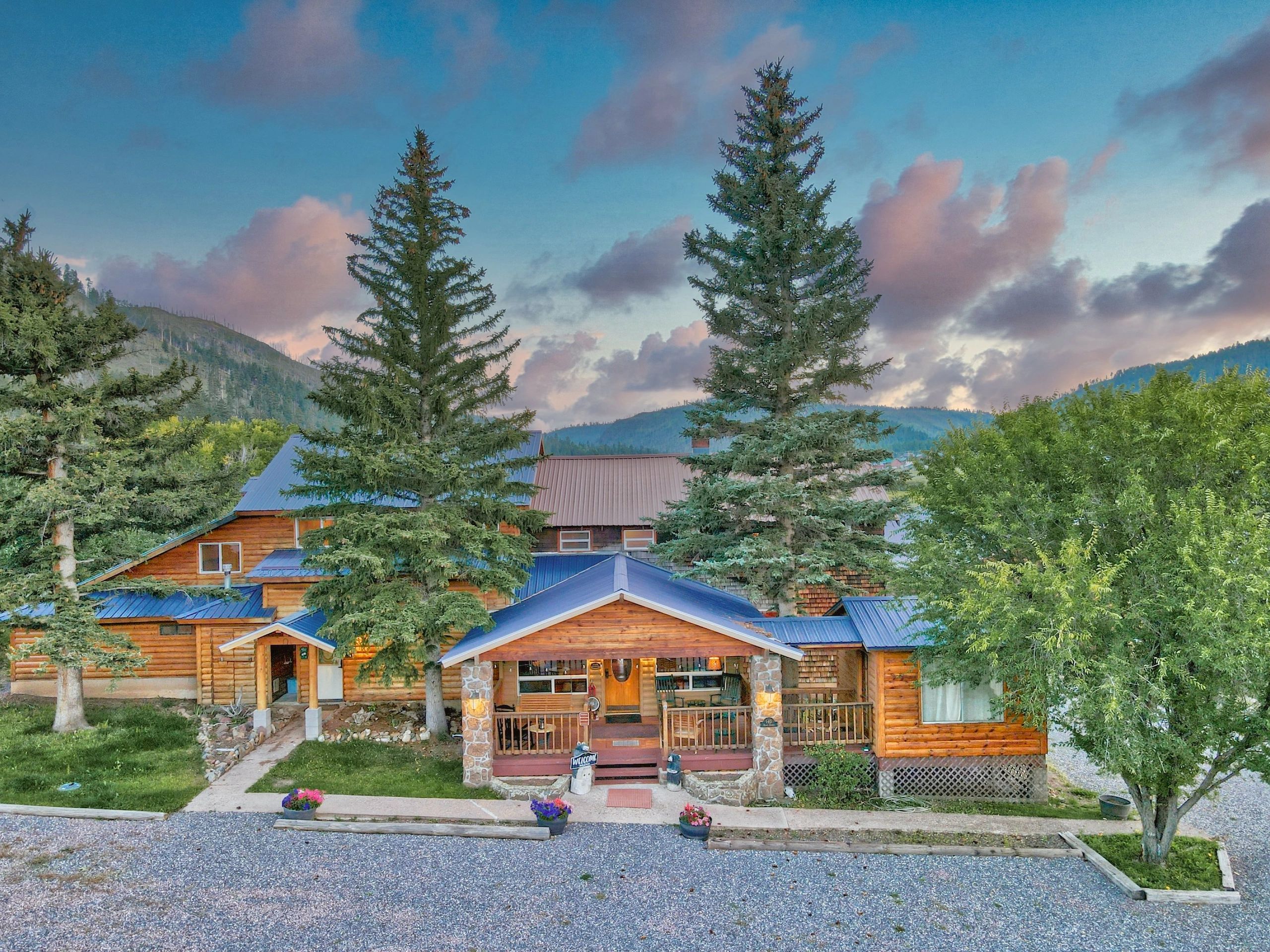 White Mountain Lodge